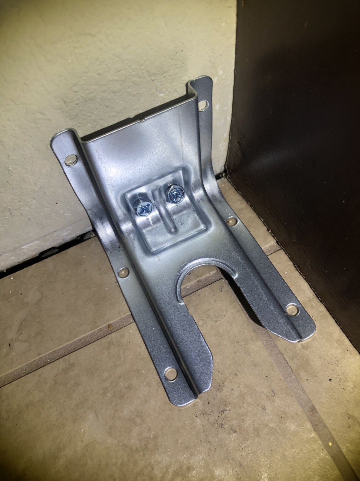 Anti-Tip Bracket for the Free-Standing Range – Home Run Inspections, LLC